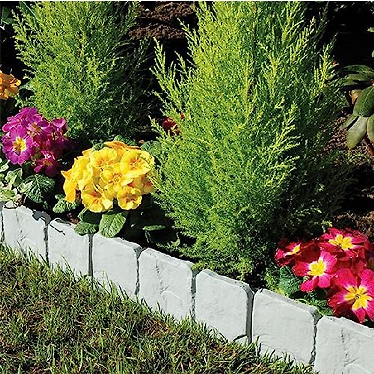 Reheyre 10pcs Garden Landscape Edging Borders, Anti-deform Garden Edging Border, Garden Landscape Edging Border for Grass Lawns Yard, Faux Stone Design Lawn Border Black