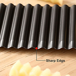 Crinkle Cutter Vegetable Stainless Steel Deeper Crinkle Slicer Sharp Blade with Hang Hole Wavy French Fries Chopper for Potato, Carrot, Etc (Black)