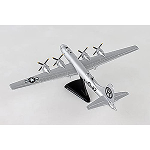 Daron Worldwide Trading B-29 Superfortress Enola Gay Vehicle (1:200 Scale) , White