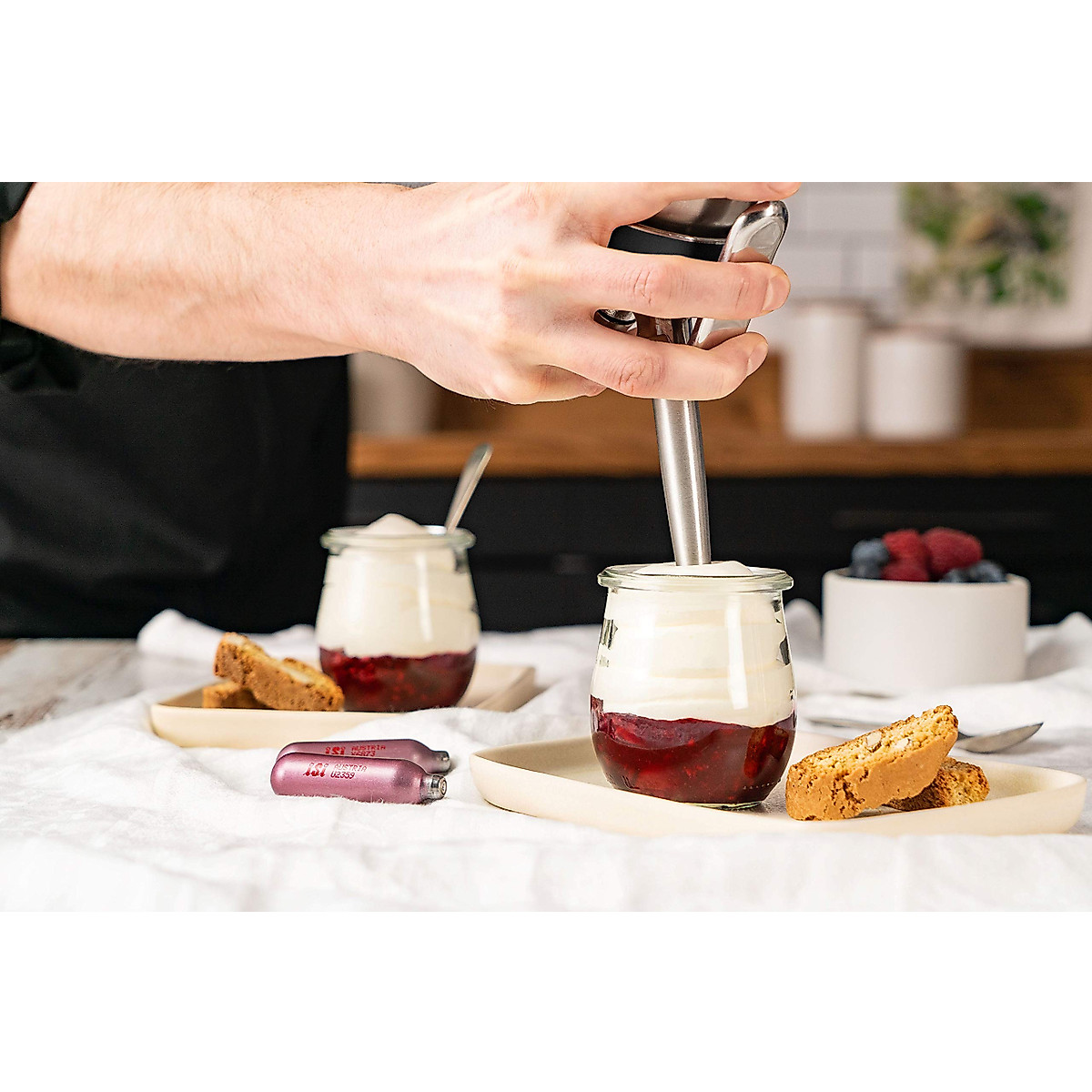 iSi North America North America 8.4g Cream Chargers - Pack of 10 - Non-Threaded Cream Whipper Charger Cartridges