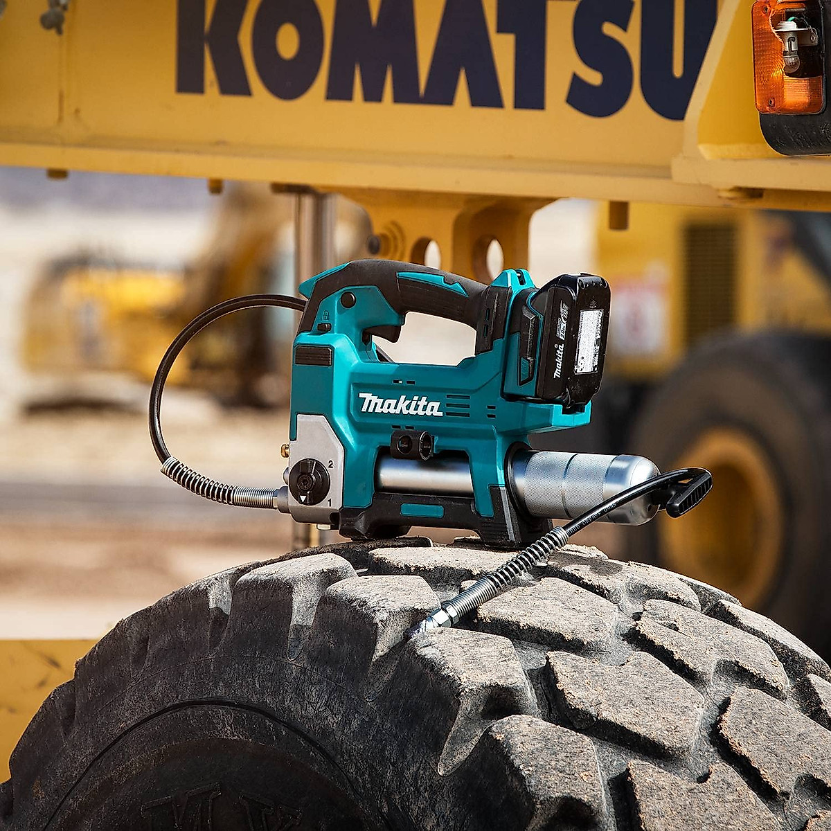 Makita XPG01SR1 18V LXT® Lithium-Ion Grease Gun Kit (2.0Ah)