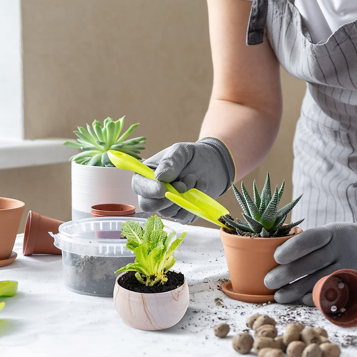 Scented Candles Gifts for Women, 12 Pack Mothers Day Aromatherapy Candles Set for Home Scented, 2.5 Oz Soy Candles Gift with Strong Fragrance for Bath Stress Relief Yoga Reading.