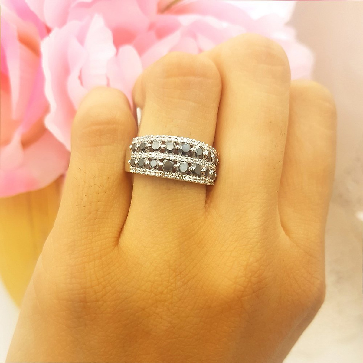 Dazzlingrock Collection 1.15 Carat (Ctw) 14k Round Black And White Diamond Women Anniversary Wedding Band Ring, White Gold, Size 7