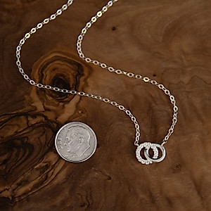 EFYTAL Sterling Silver Mother Daughter Necklace, Gifts for Mom from Daughter, Daughter Gift from Mom, Mother Daughter Jewelry, Sentimental Gifts for Mom, Mom Necklace for Women, Sterling Silver, Cubic