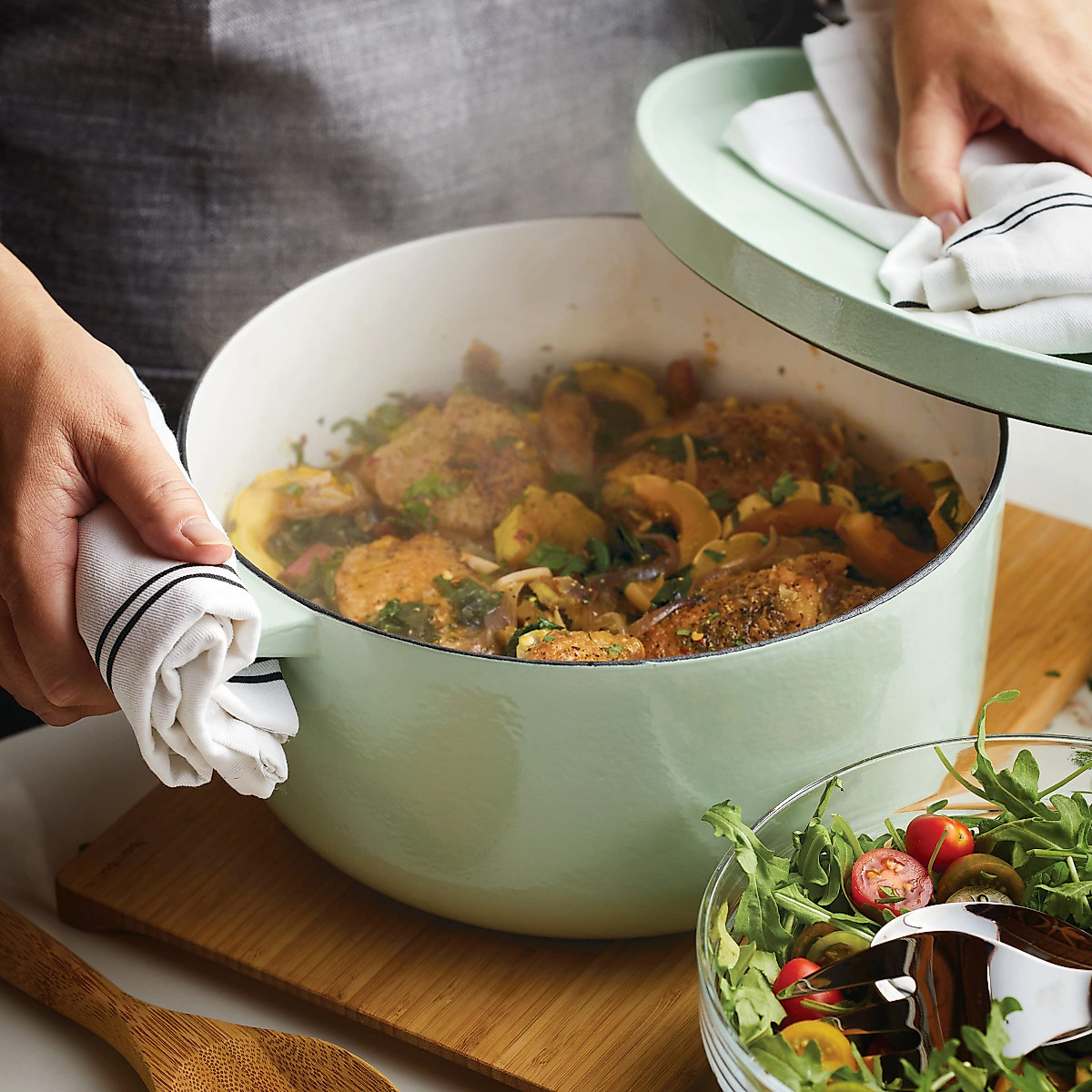 KitchenAid Enameled Cast Iron Dutch Oven/Casserole, 6 Quart, Pistachio