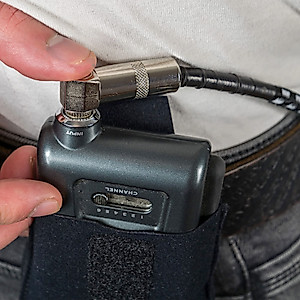 URSA Live Pouch: Premium Belt & Instrument Strap Pouch for Wireless Transmitters & Receivers. Quick and Secure Removal and Attachment. Compatible with Line 6, Sennheiser, Shure & More (Medium)