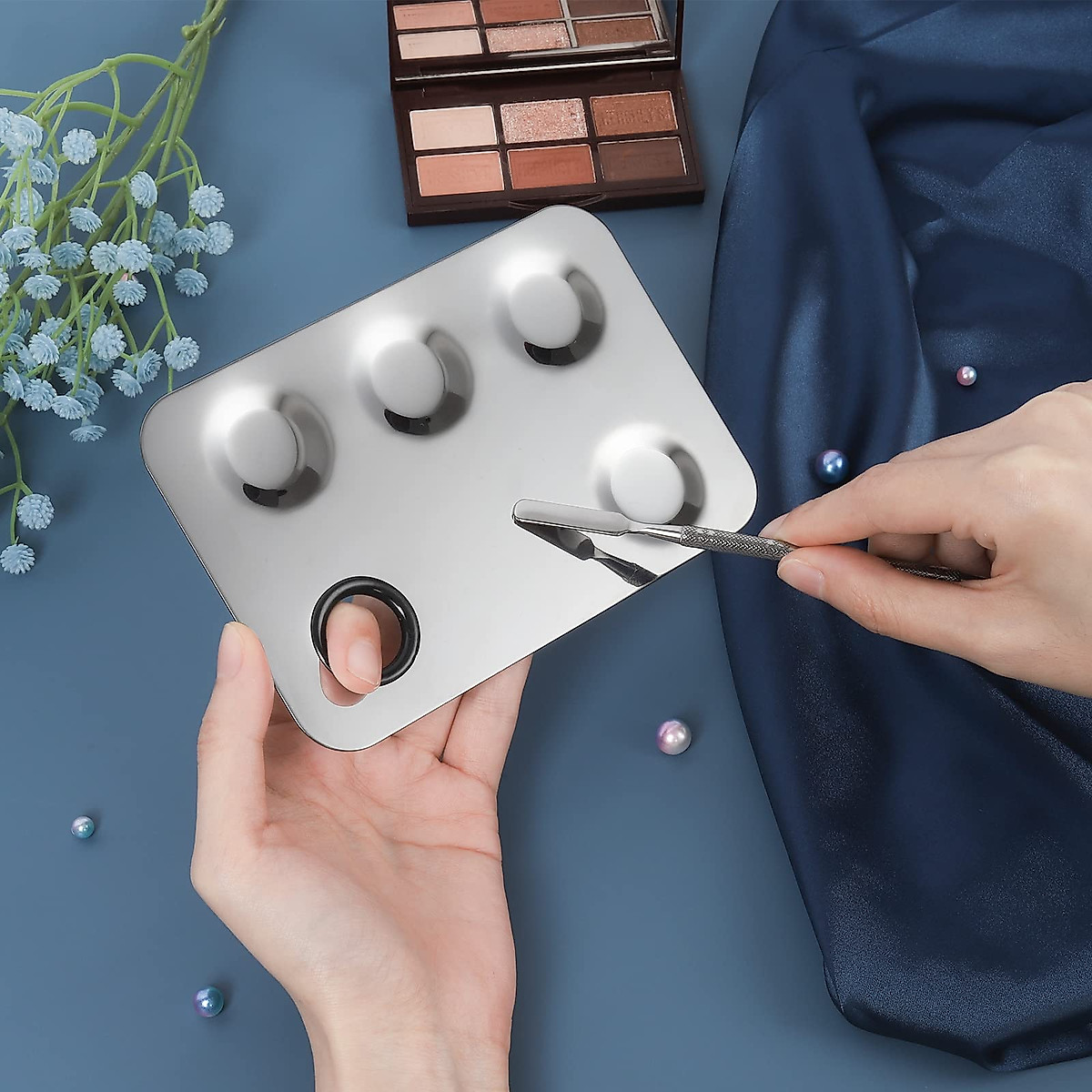 Penugo Upgrade Mixing Makeup Palette, Stainless Steel Cosmetic Palette with Spatula Tool, Nail-art Cosmetic Palette for Mixing Cosmetic and Pigment