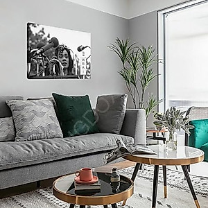 American Writer Coretta Scott King Feminist Black And White Portrait Art Poster Canvas Poster Bedroom Decor Office Room Decor Gift Frame-style 20x16inch(50x40cm)