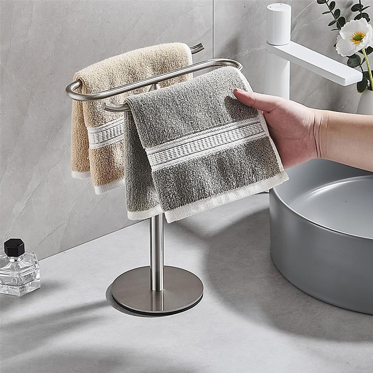 Hand Towel Holder,Free Standing Hand Towel Rack for Bathroom,304 Stainless Steel Towel Holder with Round Base,Brushed Gold