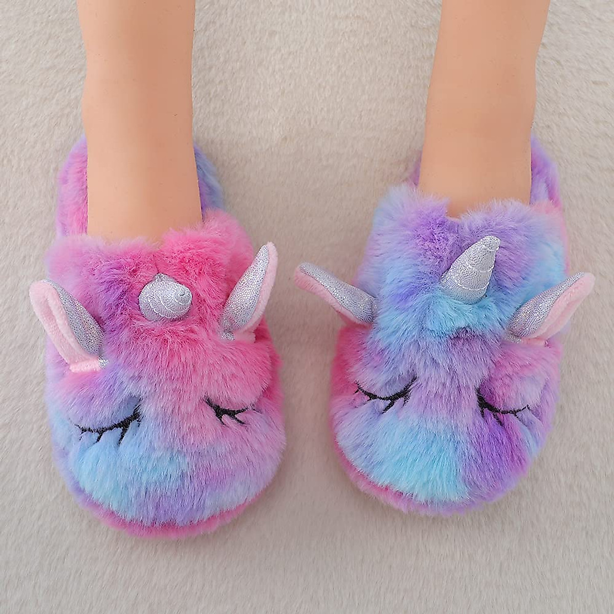 KAKU NANU Kids Slippers Fluffy Slippers Warm Rainbow Slippers Memory Foam Home Slides for Girls Boys(2.5-3.5 big kid)