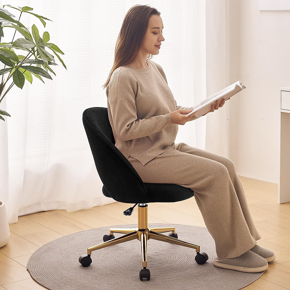 Furniliving Velvet Home Office Chair, Height Adjustable Swivel Vanity Chair with Wheels, Upholstered Desk Task Makeup Chair Computer Chair with Gold Metal Base Stool Chairs (Black)