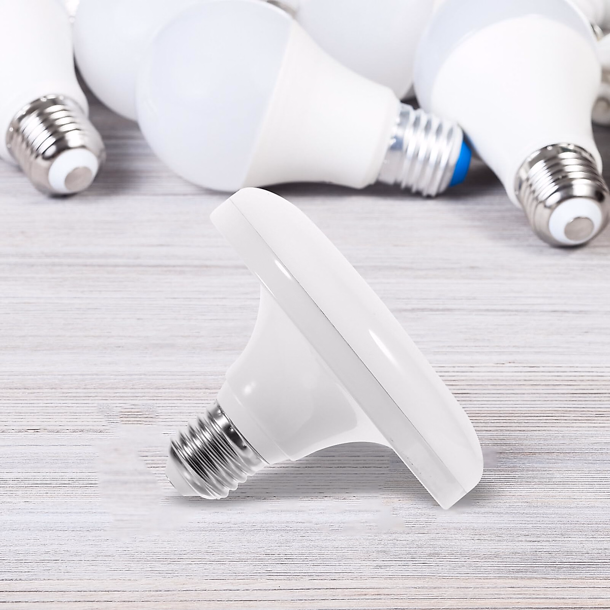 iplusmile LED Light Bulb 24W E27, 4inch UFO LED Lamp Incandescent Equivalent, Flat High Power for Home Tent Garage Front Door Stairs Hallway, E27 Bulb Base UFO LED Light