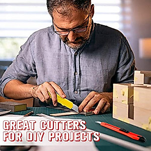 DIYSELF 4 Pack Box Cutter, Box Cutter Retractable for Cardboard, Papers and Plastics. 18mm and 9mm Utility Knife, Razor Knife, Portable Utility Knives Efficient for DIY and Work Use, Retractable Knife