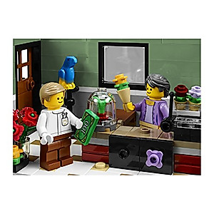 LEGO Creator Expert Assembly Square 10255 Building Kit (4002 Pieces)