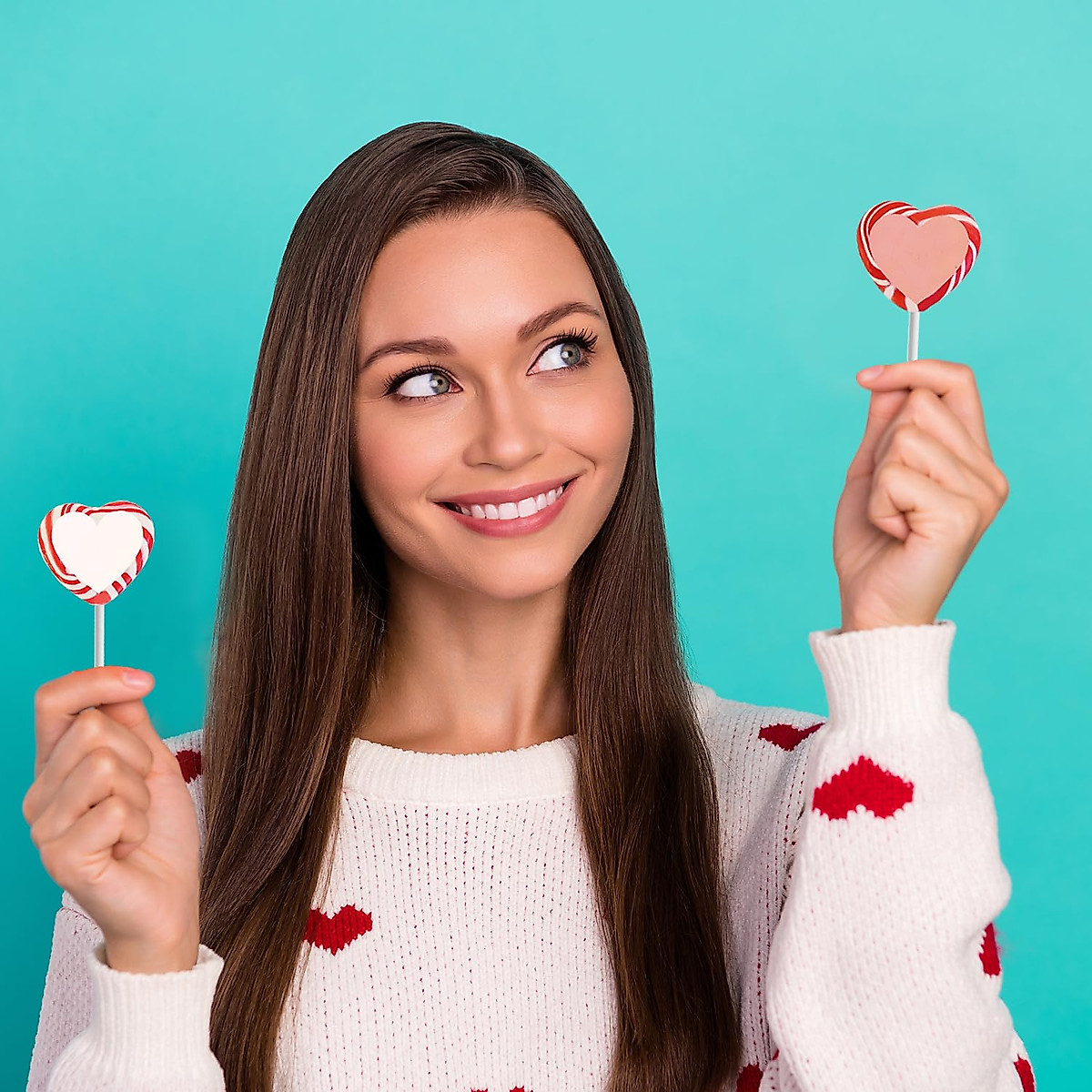 Fruidles Valentine's Day Red and White Swirl Heart Lollipop Candy Sucker Assorted, Individually Wrapped (24-Pack)