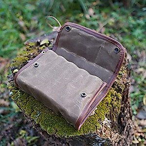 ULUZE Camping Spice Bag Kit with 9 Glass Spice Jars, Wax Canvas Spice Storage Bag, Portable Spice Bag, Travel Spice Holder Hiking Spices Set bushcraft Spice Kit and Oil Pouch Spice Jar Khaki