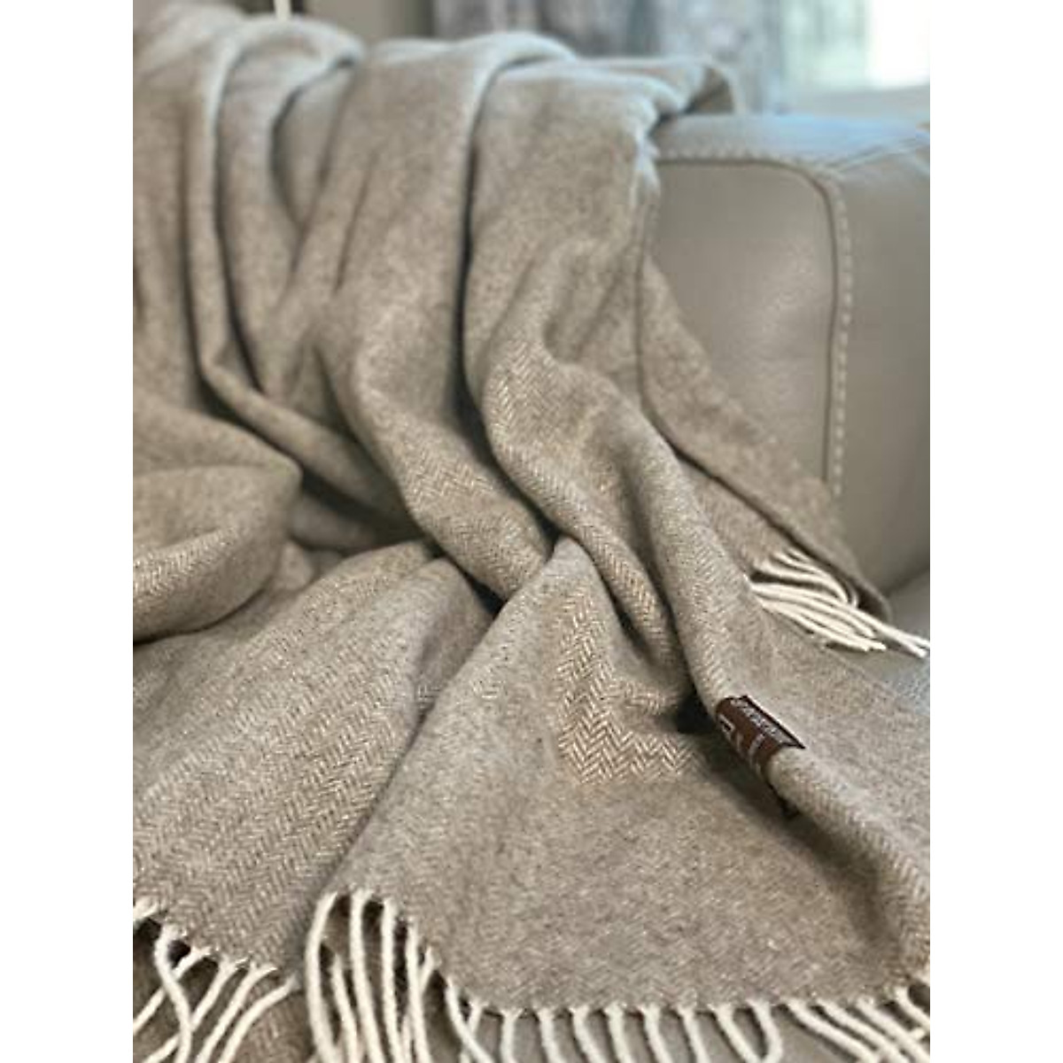 Eikei Wool Throw Blanket Geo Herringbone Pattern Oversized Couch Throw Blanket Fringe Trim Soft Merino Woolen Afghan Minimalist Style Lightweight Machine Washable (Light Beige, 55Wx78L)