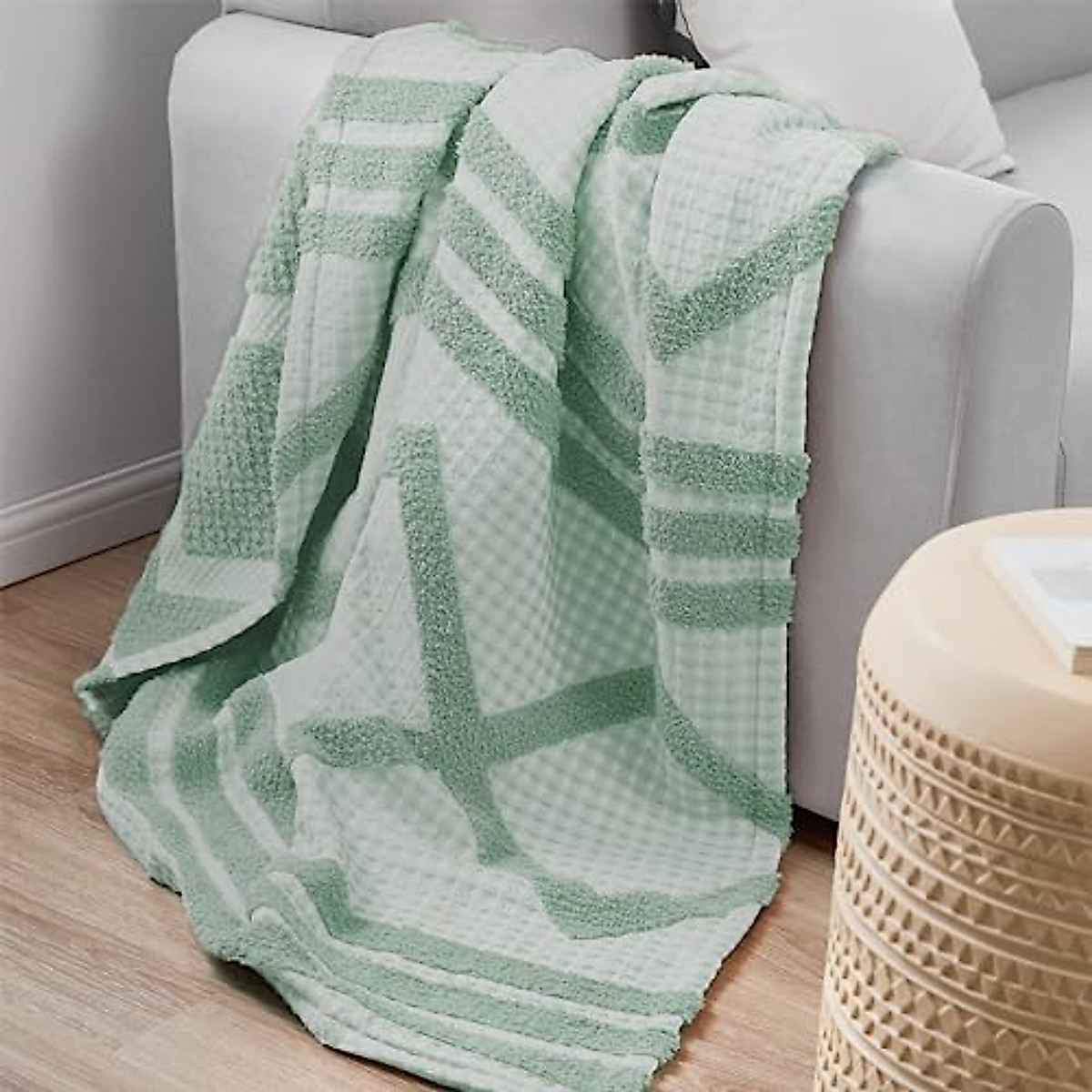 Amélie Home Tufted Woven Throw Blanket, Reversible Textured Geometric Decorative Throw Blanket, Soft Cozy Lightweight Blanket for Couch Bed Outdoor in Spring Summer, 50"x60", Mint Green