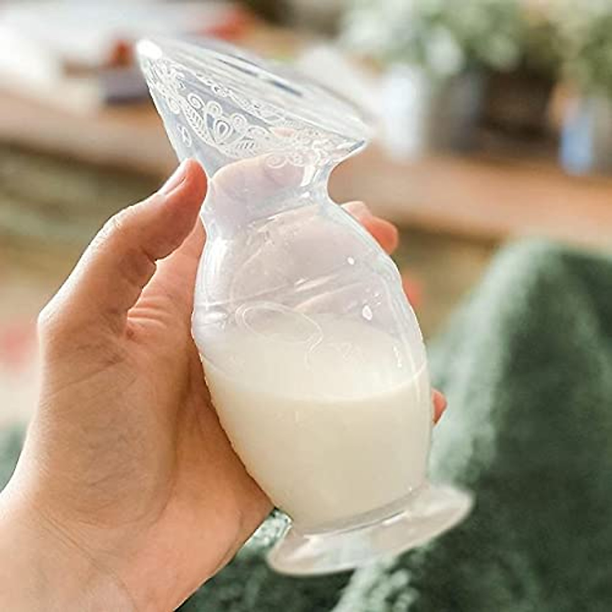 haakaa Manual Breast Pump with Suction Base Breastfeeding Essential, BPA Free, 5oz/150ml