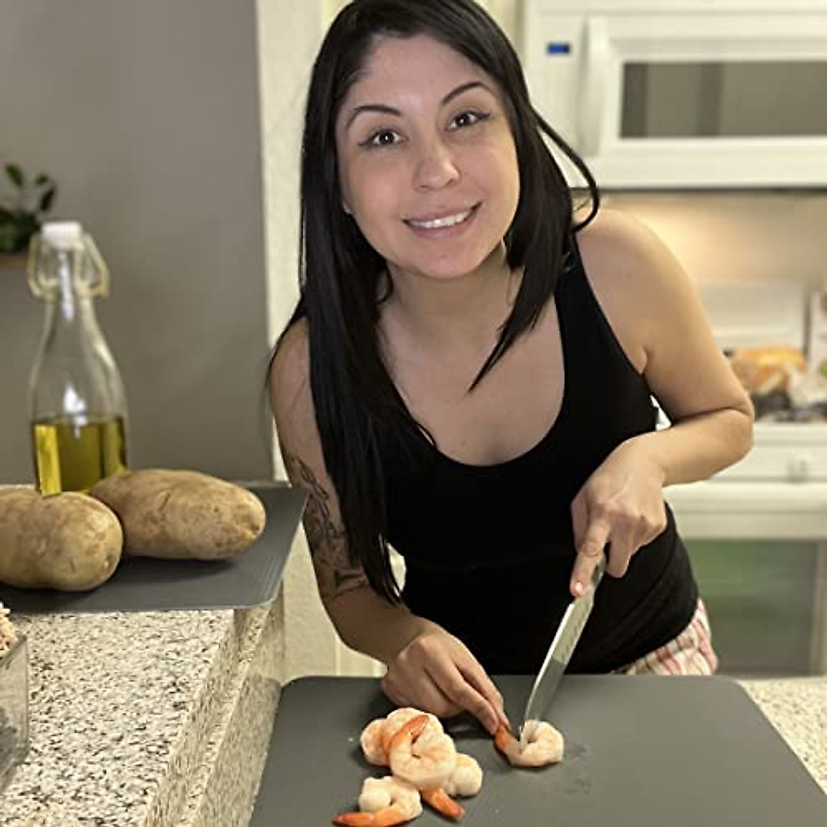 Simply Genius Plastic Cutting Boards for Kitchen - Color Coded Chopping Board Set - Flexible Cutting Mats for Meat & Vegetables - Dishwasher Safe, Non-Slip, BPA Free (4-Pack Multicolor, 8"x11")