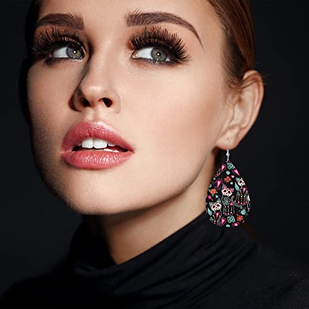 Vosach Halloween Cats Woman Earrings, Day Of The Dead Kitten Cats Skull Flowers Lightweight Leather Dangle Teardrop Earrings Jewelry For Ladies Friends