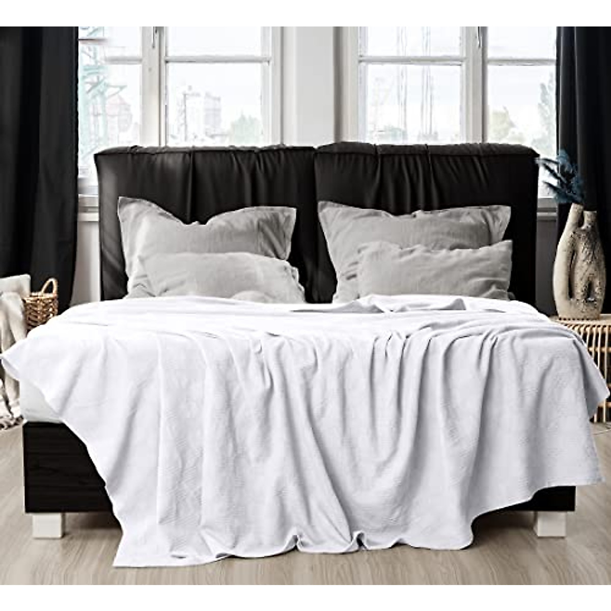 Utopia Bedding 100% Cotton Blanket (Full Size - 90x84 Inches) 350GSM Lightweight Thermal Blanket, Soft Breathable Blanket for All Seasons (White)