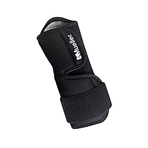 MUELLER Mueller Sports Medicine Night Support Wrist Brace for Sleeping, Black, One Size Fits Most