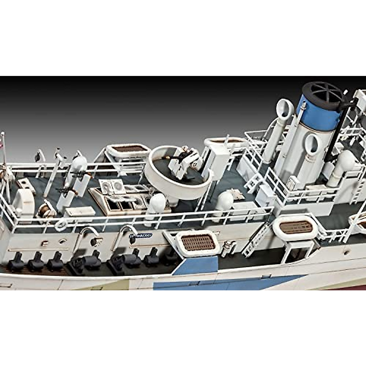 Revell 05132 43.9 cm HMCS Snowberry Model Kit