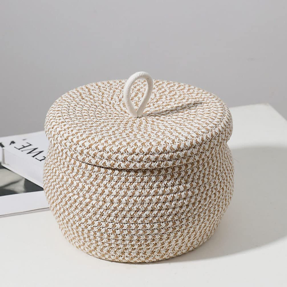 Zerodeko Cotton Rope Basket with Lid Round Woven Basket Decorative Storage Bin Organizer Box Lidded Baskets Egg Holder Jewelry Box Cosmetic Holder for