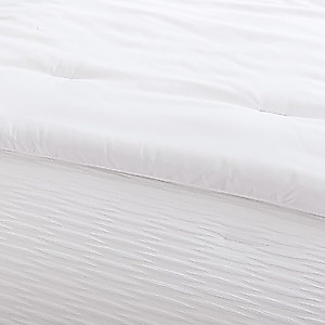 LAVACHEY King Size Comforter Set, White Seersucker Comforter Sets King Size Bed, Soft & Lightweight Bedding Comforters Sets 3 Pieces (104x90In Comforter & 2 Pillowcases)