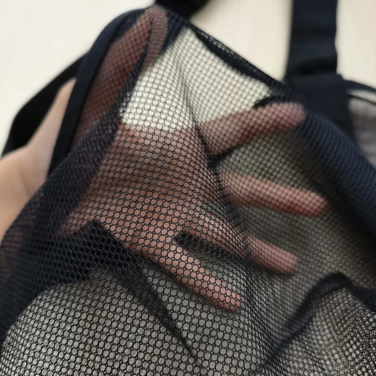 Medsuo Breathable Mesh Shoulder Sling Arm Brace Arm Sling Adjustable Right/Left Support for Adult Men and Wome Stabilizer for Elbow Wrist Thumb Injuries Dislocation