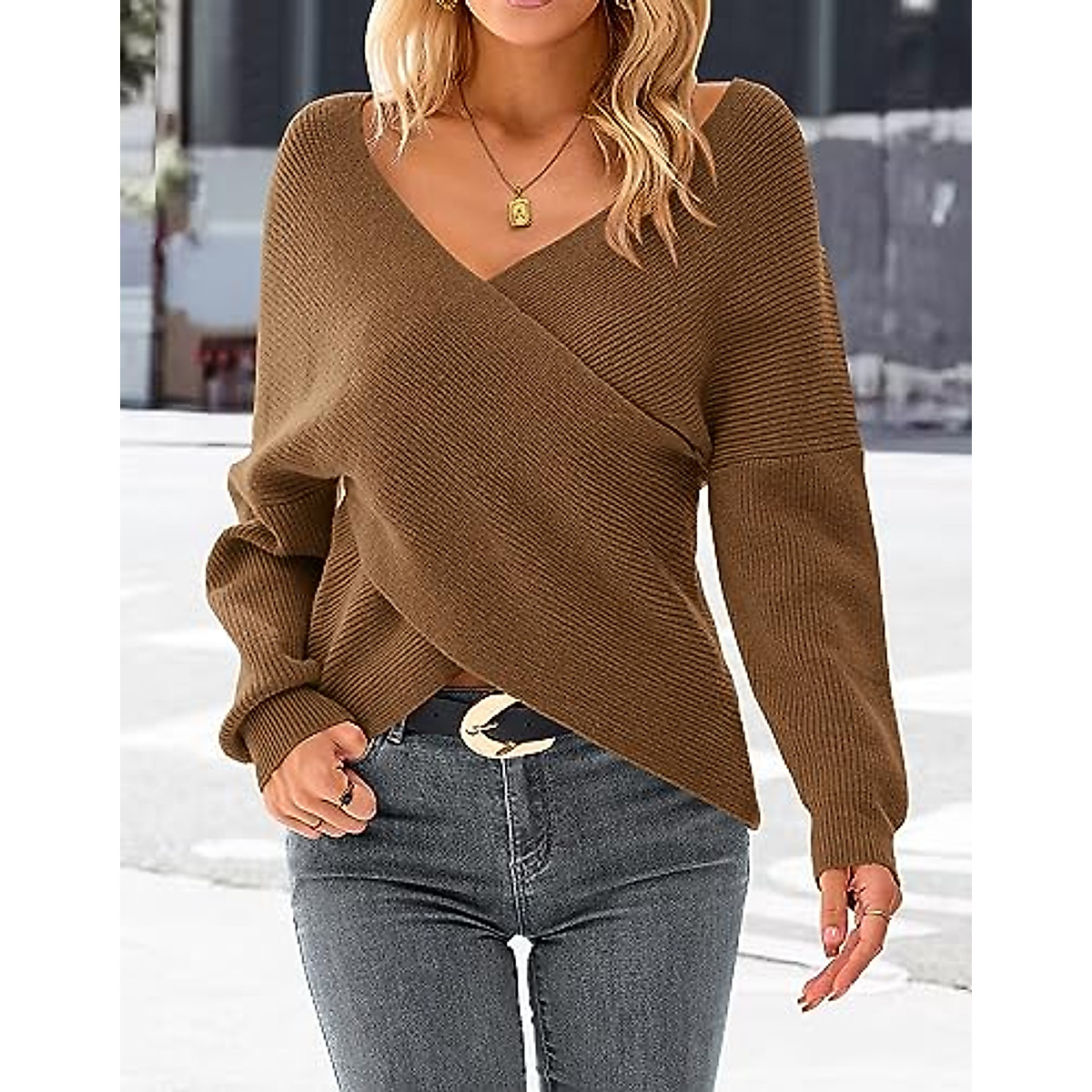 KIRUNDO 2023 Fall Winter Women's Long Sleeve Cross Wrap V Neck Knit Sweater Off Shoulder Backless Casual Pullover Tops(Camel, Small)