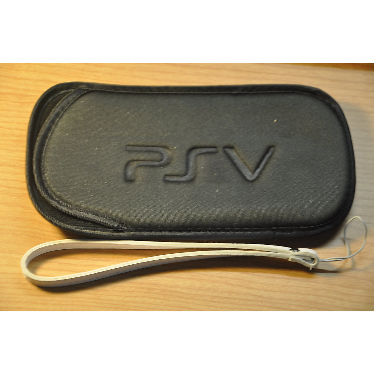 Assassin's Creed III Liberation PlayStation Vita Wi-Fi Bundle