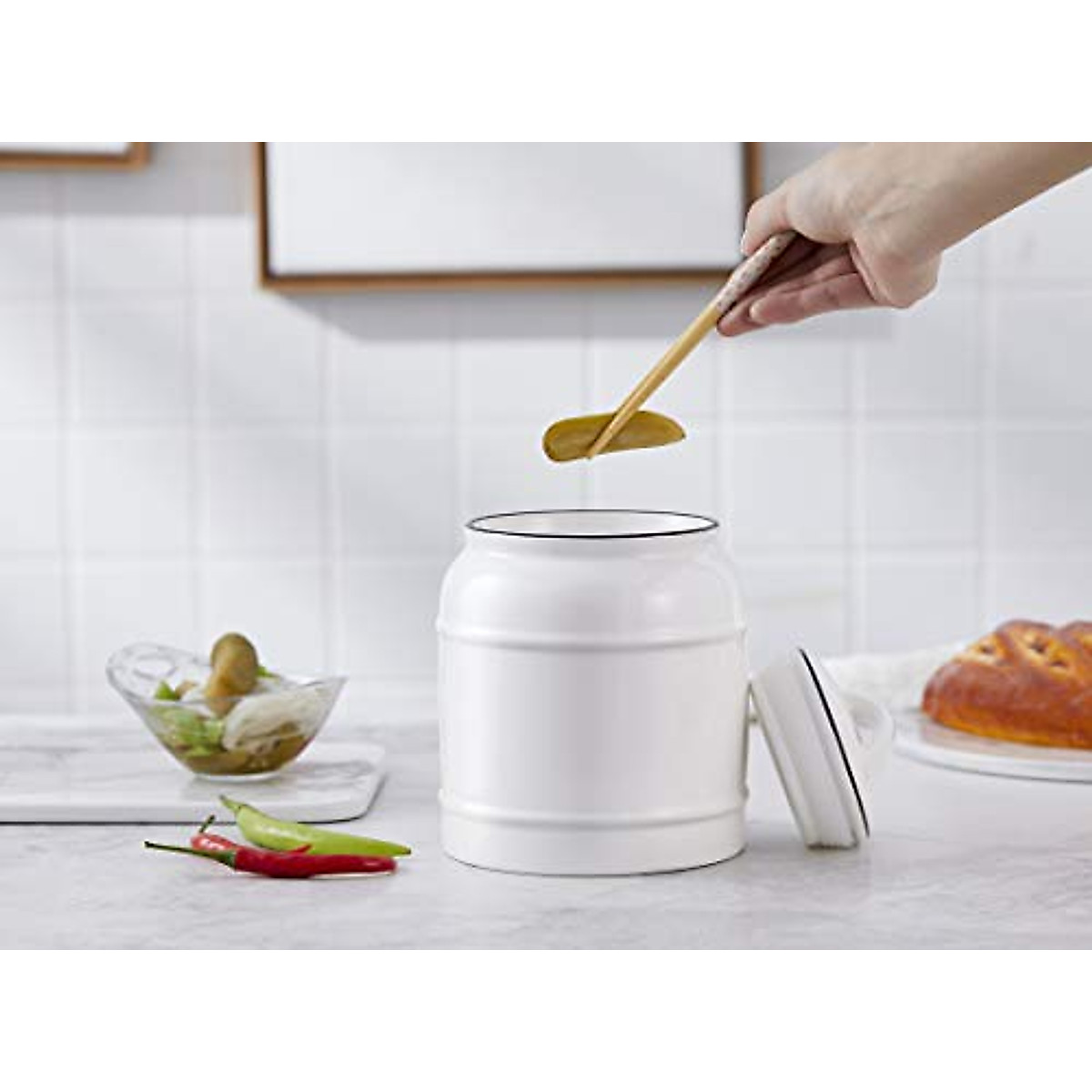 Toichi ceramic canisters | 51 FL.OZ Ceramic Food Storage Jar|White cookie jar|Ceramic canisters with lids|Coffee Canister|Ceramic jar with lid