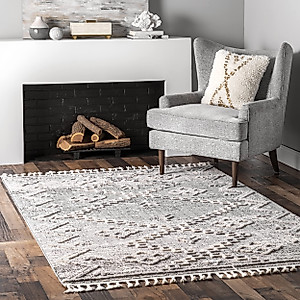 nuLOOM Roxy Textured Diamond Tassel Area Rug, 8x11, Grey