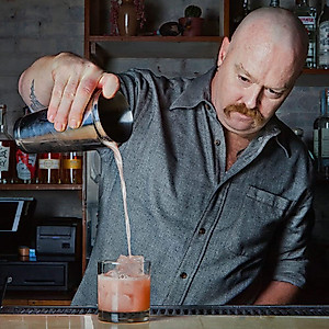 Stainless Steel Boston Shaker Tin with Etched Pattern - 2 Piece Weighted Cocktail Shaker 18oz & 28oz,Martini Drink Shaker Kit for Bartender Professional Bar Tools (Skull Pattern)