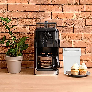 carrotez Small Trash Can with Lid, 2 Liter/ 0.5 Gallon, Mini Trash Can, Waste Basket, Garbage Container for Coffee Bar, Bathroom, Kitchen, Office, Desk, Bedroom, Tabletop - White