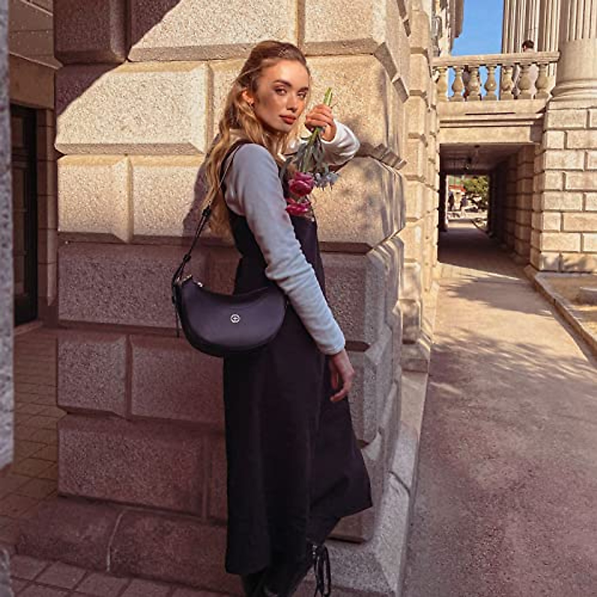 Missnine Shoulder Bag for Women Small Purse Vegan Leather Hobo Bags Crescent Clutch Purses Handbag Ladies Crossbody Bags