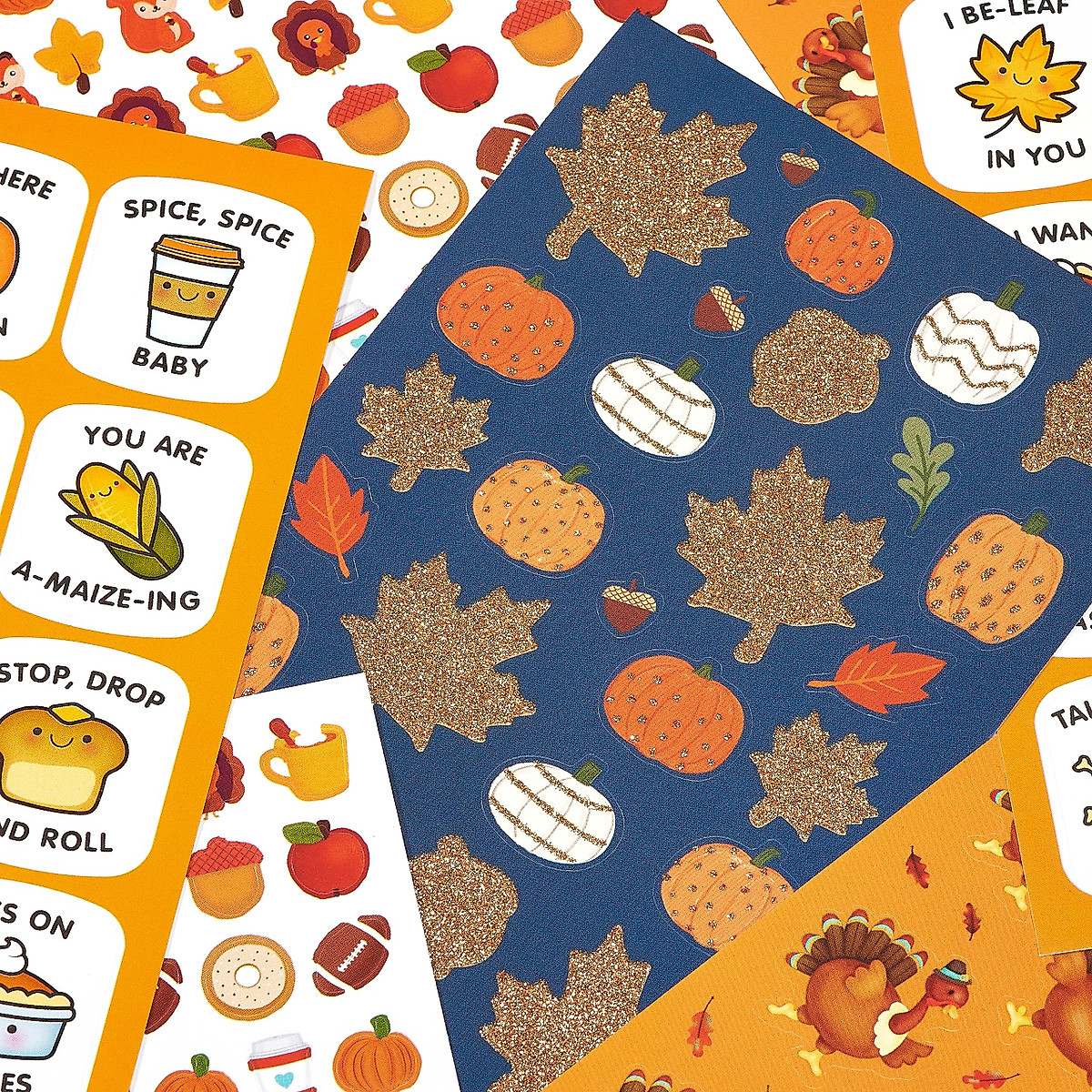 American Greetings 600-Count Thanksgiving Stickers for Kids, Assorted Thanksgiving Themes
