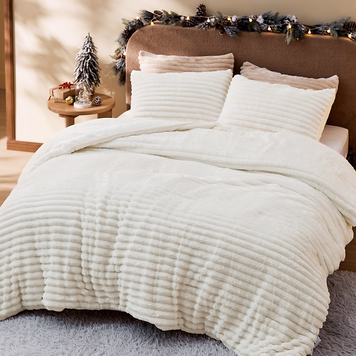 Bedsure Fluffy Comforter Set Queen - Super Soft Faux Fur Bed Set Cream White, Winter Warm Plush Fleece Bedding, 3 Pieces, 1 Shaggy Fuzzy Queen Size Comforter with 2 Pillowcases