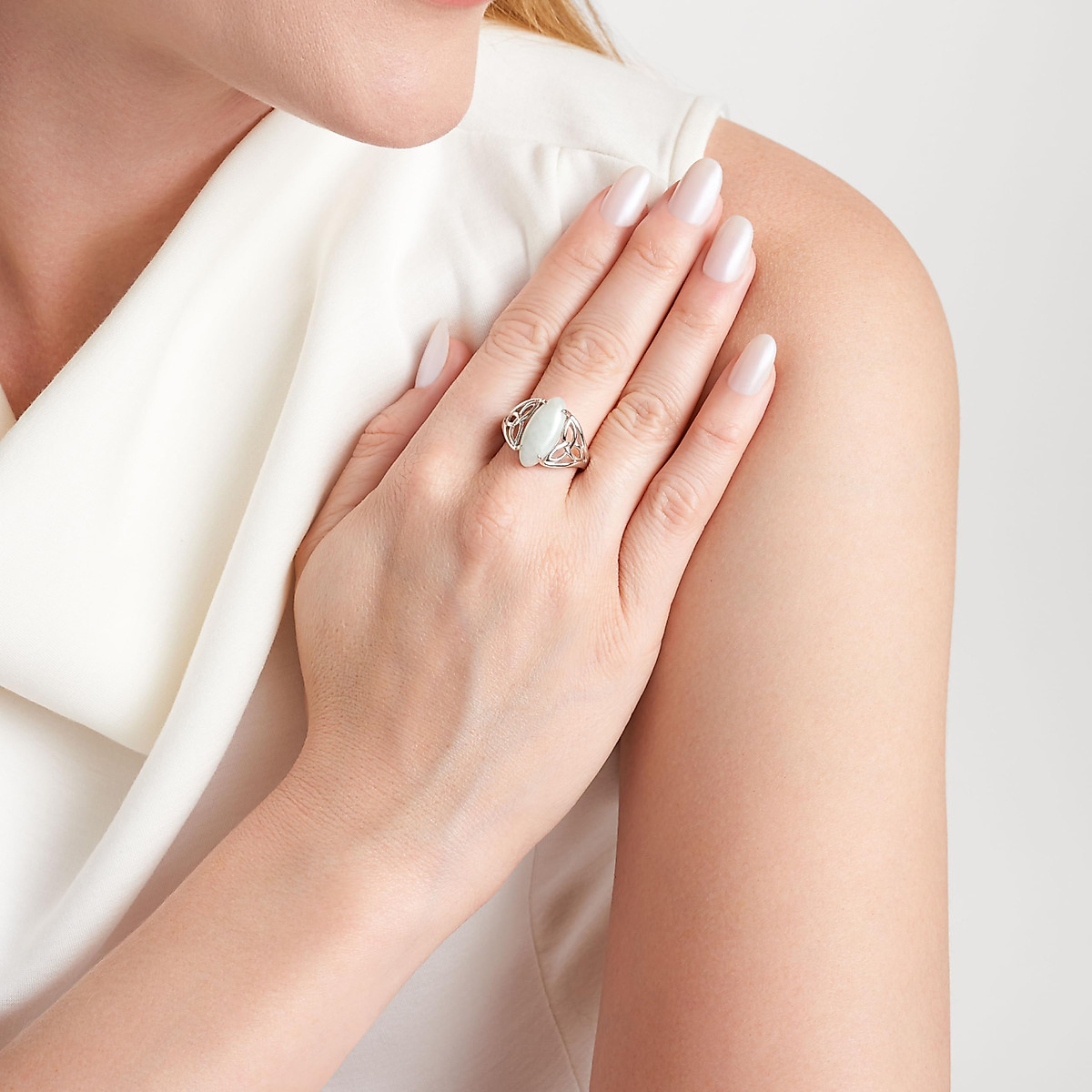 MORGAN & PAIGE 925 Sterling Silver Genuine Green Jade Celtic Trinity Knot Band Satement Ring, Size 8