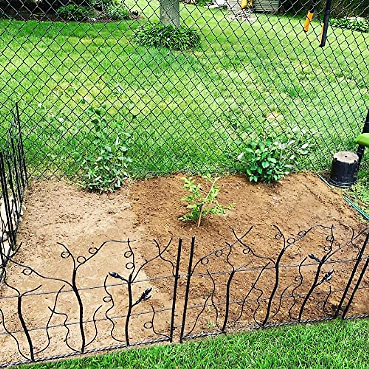 Amagabeli 5 Panels Decorative Garden Fence 11.5ft (L) x 26in (H) Outdoor Rustproof Metal Garden Fencing Border Fence Animal Barrier for Dog Iron Folding Edge Wire for Patio Landscape Flower Bed ET082