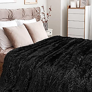TOONOW Extra Soft Fuzzy Faux Fur Blanket Queen Size 78"x90", Reversible Lightweight Decorative Blankets and Throws Super Soft Cozy Microfiber Fleece Fuzzy Blankets for Couch Bed, Black