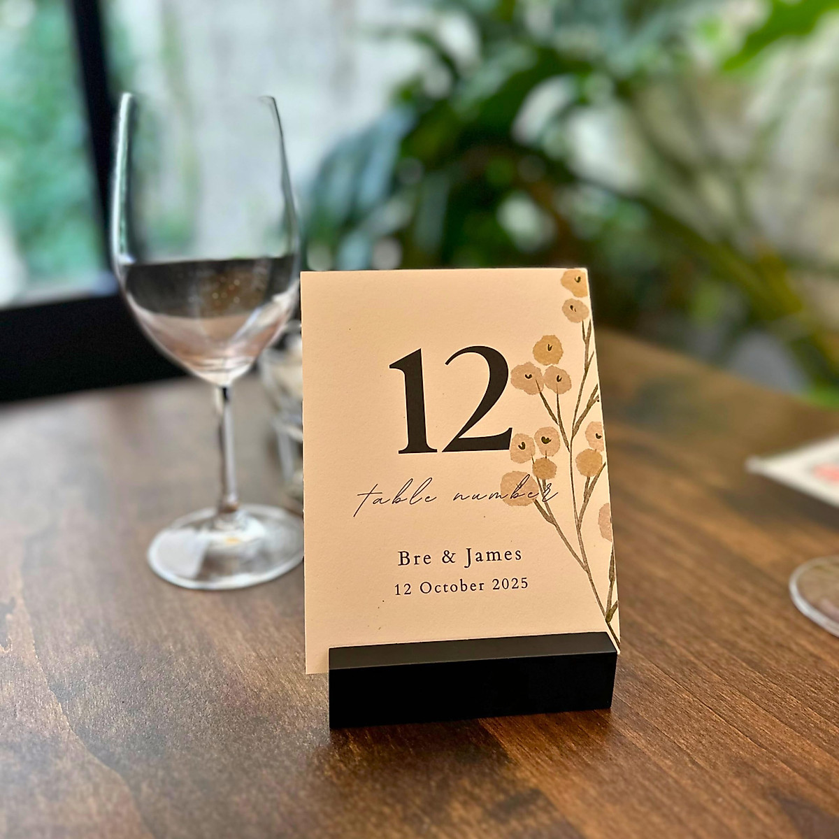 Gardna 20 Pack 4 X 1 X 1 inches Black Wood Place Card Holders, Premium Beech Wood Table Number Holders for Weddings, Parties, Events, Table Sign Holders, Photos, Menu Cards, and Displays