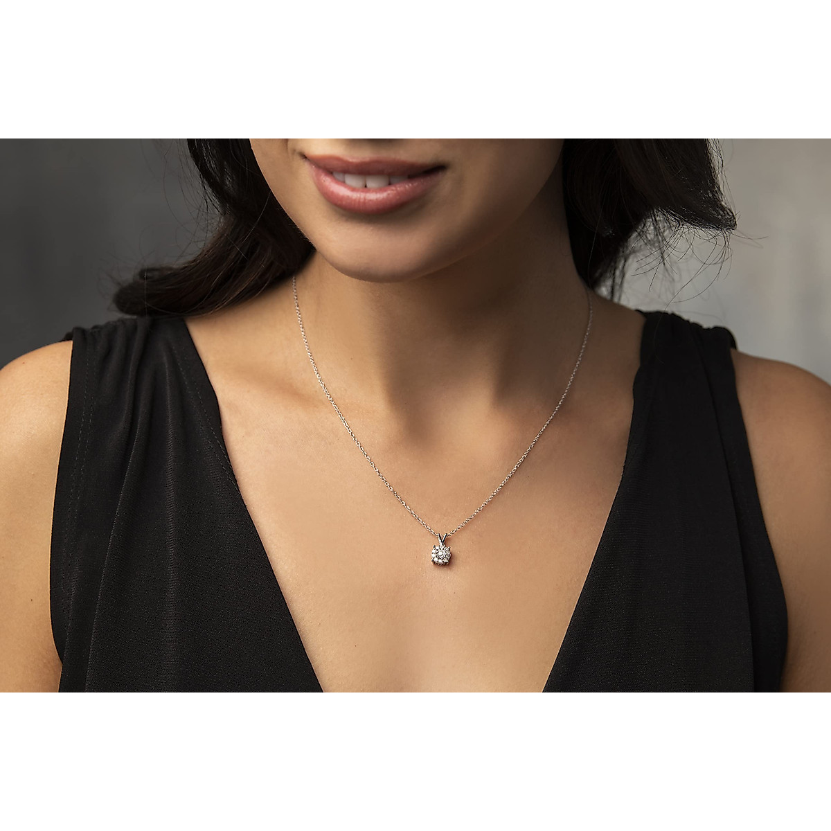 NATALIA DRAKE Miracle Halo 1/4 Cttw Diamond Necklace for Women in Rhodium Plated 925 Sterling Silver Color I-J/Clarity I2-I3