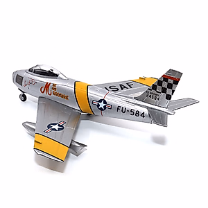 1:72 Scale North American F-86F Sabre - Militaria Diecast by Motorcity Classics