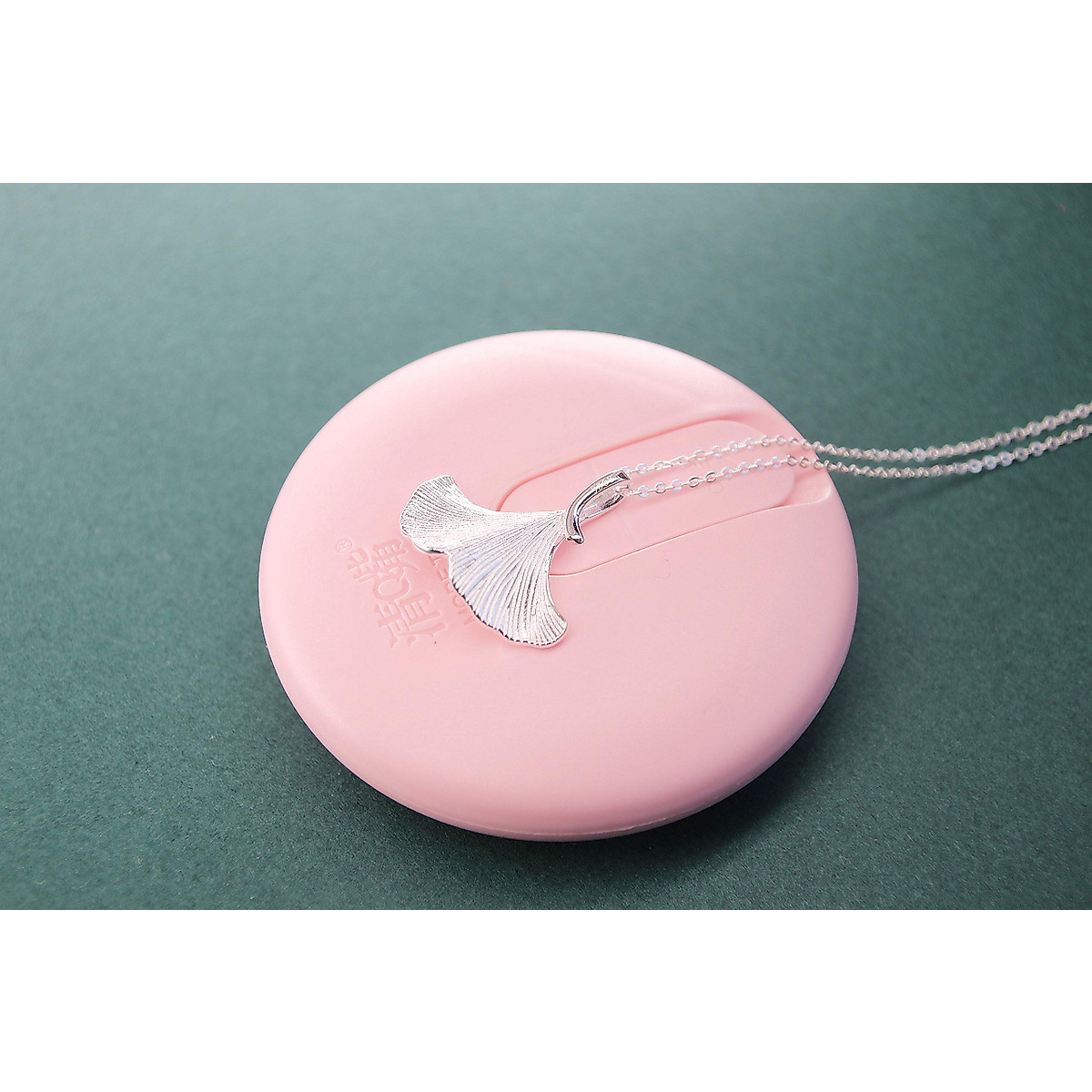 Helen de Lete 3D Ginkgo Leaf Sterling Silver Choker Necklace-silver