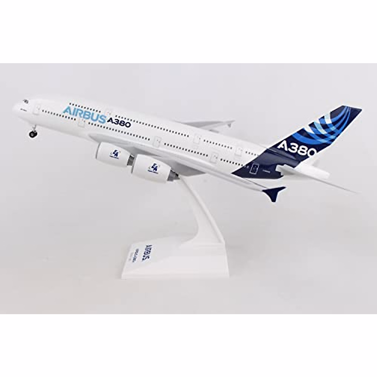 Daron Skymarks Airbus A380-800 H/C with Gear, 1/200-Scale,White