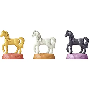 Mattel Games Spirit Hide & Seek Kids Game, Hide-and-Seek Board Game with Mini Horses & Buildings for 2, 3, 4 or 5 Players Ages 5 Years Old & Up