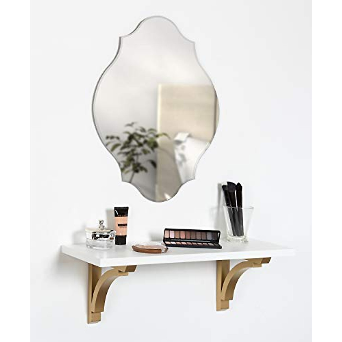 Kate and Laurel Corblynd Traditional Wood Wall Shelf, 24 inches, White with Gold Corbels